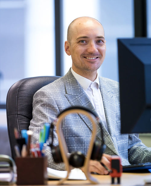 Respected Licensed Immigration Advisers | Pathways to New Zealand ...